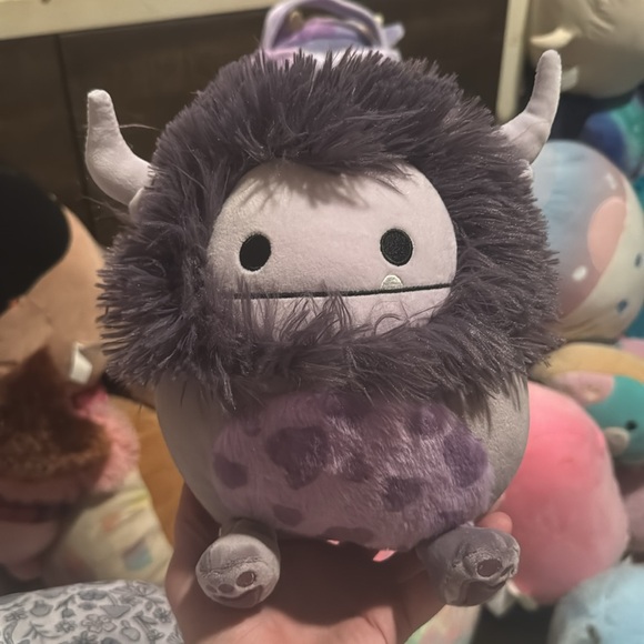 Squishmallows | Toys | Sheba The Bigfoot Cow Hybrid Select Series Nwt ...
